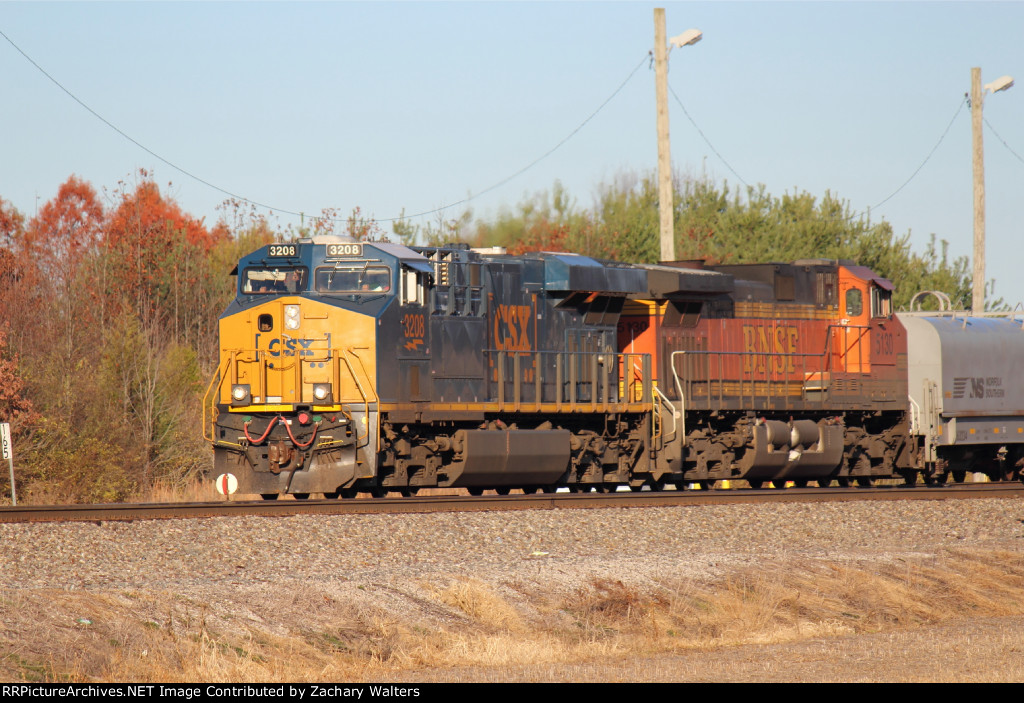 CSX 3208 BNSF 5130
